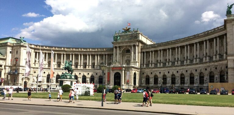 Why the Ringstrasse in Vienna Covers Half Of Your Sightseeing